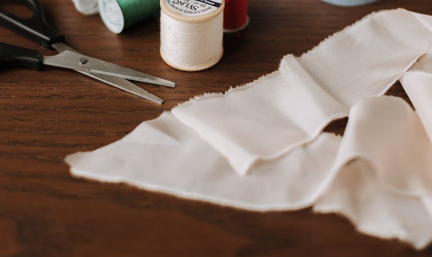 Cut damage induced by a sharp object on cotton clothes is detected ...